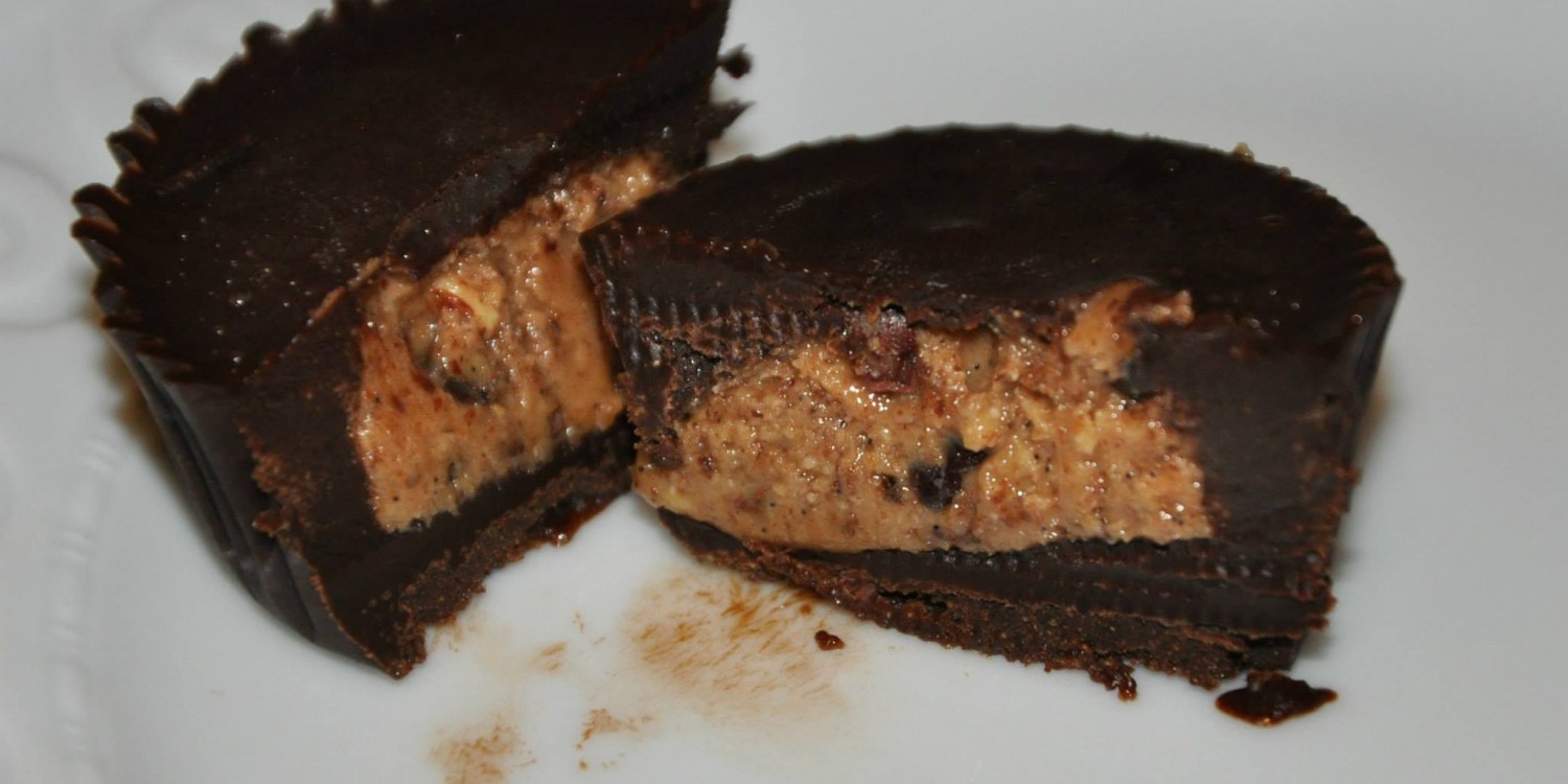 Chocolate Almond Butter Cups - Veggiecurean